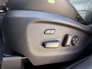Black Kia Sorento 2016 in Vilnius, with an engine capacity of 2.20 L and mileage of 189 thousand km for 15750 €, photo 50 on AUTOMOTO.COM.LV