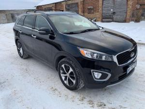 Black Kia Sorento 2017 in Utena, with an engine capacity of 3.34 L and mileage of 190 thousand km for 9999 €, photo 2 on AUTOMOTO.COM.LV