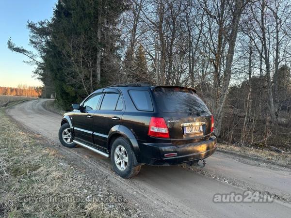 Melns Kia Sorento 2004 Tallina, ar dzinēja tilpumu 2.50 L un nobraukumu 369 tūkst. km par 1999 €, foto 1 vietnē AUTOMOTO.COM.LV