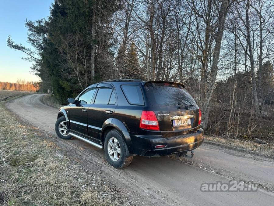 Melns Kia Sorento 2004 Tallina, ar dzinēja tilpumu 2.50 L un nobraukumu 369 tūkst. km par 1999 €, foto 1 vietnē AUTOMOTO.COM.LV
