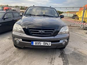 Black Kia Sorento 2004 in Tallinn, with an engine capacity of 0.00 L and mileage of 225 thousand km for 2999 €, photo 17 on AUTOMOTO.COM.LV