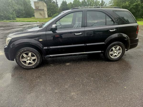 Melns Kia Sorento 2005 Rapla, ar dzinēja tilpumu 0.00 L un nobraukumu 272 tūkst. km par 850 €, foto 2 vietnē AUTOMOTO.COM.LV