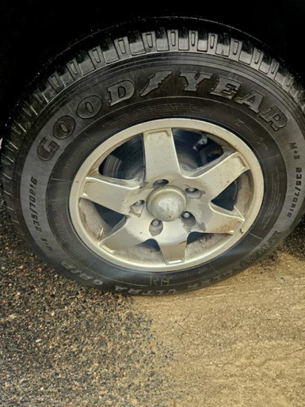 Melns Kia Sorento 2005 Rapla, ar dzinēja tilpumu 0.00 L un nobraukumu 272 tūkst. km par 850 €, foto 9 vietnē AUTOMOTO.COM.LV