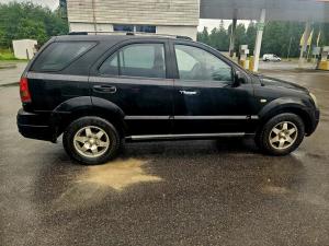 Black Kia Sorento 2005 in Rapla, with an engine capacity of 0.00 L and mileage of 272 thousand km for 850 €, photo 14 on AUTOMOTO.COM.LV