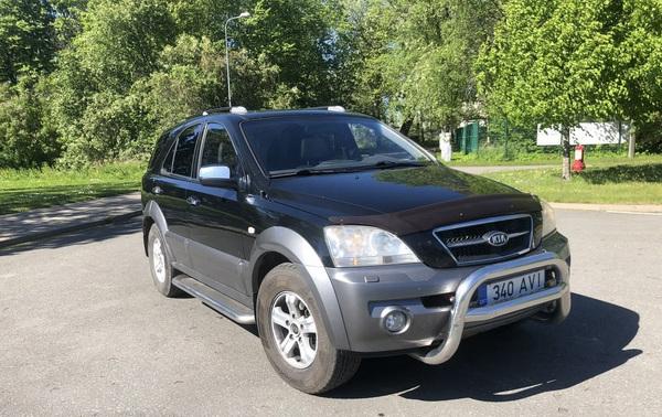 Black Kia Sorento 2005 in Tallinn, with an engine capacity of 3.50 L and mileage of 267 thousand km for 3000 €, photo 1 on AUTOMOTO.COM.LV