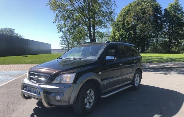 Black Kia Sorento 2005 in Tallinn, with an engine capacity of 3.50 L and mileage of 267 thousand km for 3000 €, photo 2 on AUTOMOTO.COM.LV