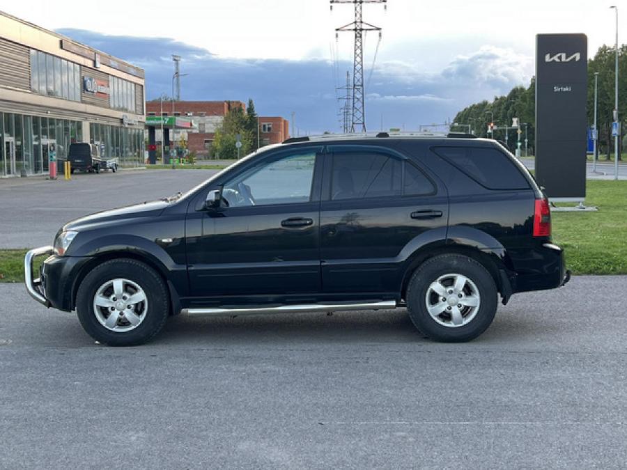 Melns Kia Sorento 2008 Narva, ar dzinēja tilpumu 2.50 L un nobraukumu 176 tūkst. km par 1999 €, foto 5 vietnē AUTOMOTO.COM.LV
