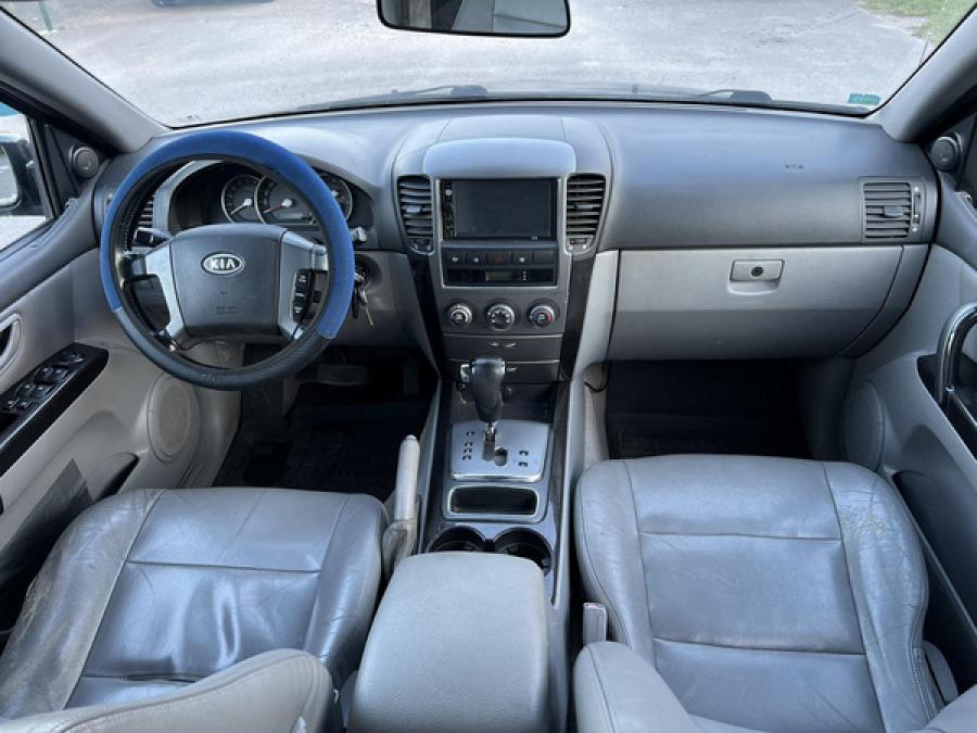 Melns Kia Sorento 2008 Narva, ar dzinēja tilpumu 2.50 L un nobraukumu 176 tūkst. km par 1999 €, foto 10 vietnē AUTOMOTO.COM.LV