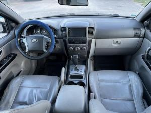 Melns Kia Sorento 2008 Narva, ar dzinēja tilpumu 2.50 L un nobraukumu 176 tūkst. km par 1999 €, foto 20 vietnē AUTOMOTO.COM.LV