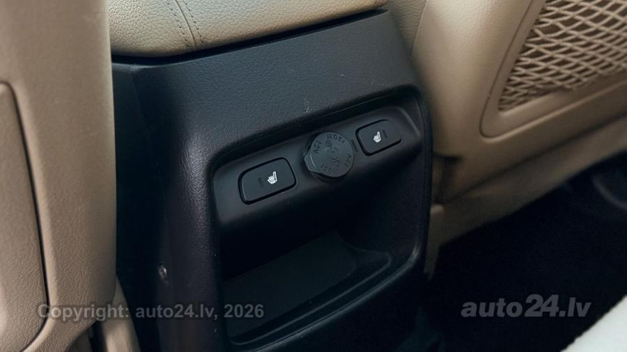 Melns Kia Sorento 2013 Tallina, ar dzinēja tilpumu 2.20 L un nobraukumu 200 tūkst. km par 12990 €, foto 23 vietnē AUTOMOTO.COM.LV