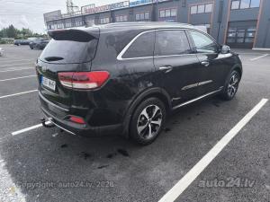 Melns Kia Sorento 2015 Tallina, ar dzinēja tilpumu 2.20 L un nobraukumu 289 tūkst. km par 9500 €, foto 4 vietnē AUTOMOTO.COM.LV