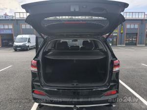 Melns Kia Sorento 2015 Tallina, ar dzinēja tilpumu 2.20 L un nobraukumu 289 tūkst. km par 9500 €, foto 6 vietnē AUTOMOTO.COM.LV