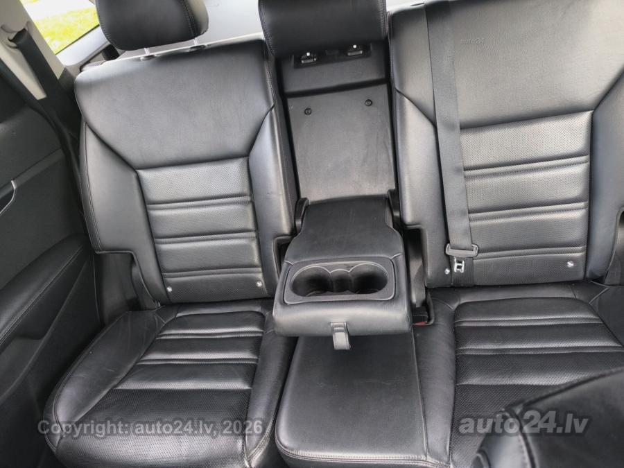 Melns Kia Sorento 2015 Tallina, ar dzinēja tilpumu 2.20 L un nobraukumu 289 tūkst. km par 9500 €, foto 18 vietnē AUTOMOTO.COM.LV
