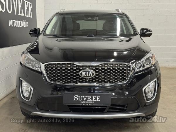 Black Kia Sorento 2016 in Tallinn, with an engine capacity of 2.20 L and mileage of 58 thousand km for 22995 €, photo 3 on AUTOMOTO.COM.LV