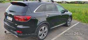 Black Kia Sorento 2020 in Tallinn, with an engine capacity of 2.20 L and mileage of 131 thousand km for 28500 €, photo 6 on AUTOMOTO.COM.LV