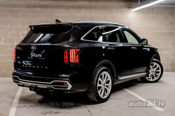 Black Kia Sorento 2021 in Tallinn, with an engine capacity of 2.20 L and mileage of 75 thousand km for 36990 €, photo 11 on AUTOMOTO.COM.LV