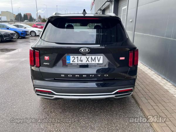 Melns Kia Sorento 2021 Tartu, ar dzinēja tilpumu 2.20 L un nobraukumu 102 tūkst. km par 31900 €, foto 4 vietnē AUTOMOTO.COM.LV