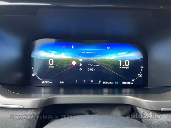 Black Kia Sorento 2021 in Tartu, with an engine capacity of 2.20 L and mileage of 102 thousand km for 31900 €, photo 11 on AUTOMOTO.COM.LV