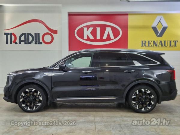 Melns Kia Sorento 2024 Hāpsalu, ar dzinēja tilpumu 2.20 L un nobraukumu 68 tūkst. km par 48999 €, foto 2 vietnē AUTOMOTO.COM.LV