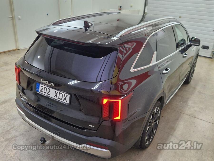 Black Kia Sorento 2024 in Haapsalu, with an engine capacity of 2.20 L and mileage of 68 thousand km for 48999 €, photo 9 on AUTOMOTO.COM.LV