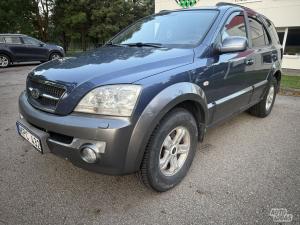 Blue Kia Sorento 2004 in Radviliskis, with an engine capacity of 2.50 L and mileage of 170 thousand km for 2650 €, photo  on AUTOMOTO.COM.LV