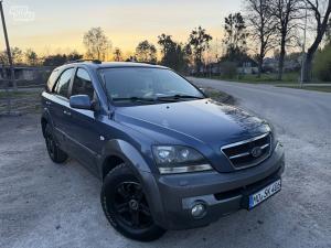 Zils Kia Sorento 2006 Prienai, ar dzinēja tilpumu 2.50 L un nobraukumu 265 tūkst. km par 2650 €, foto 6 vietnē AUTOMOTO.COM.LV