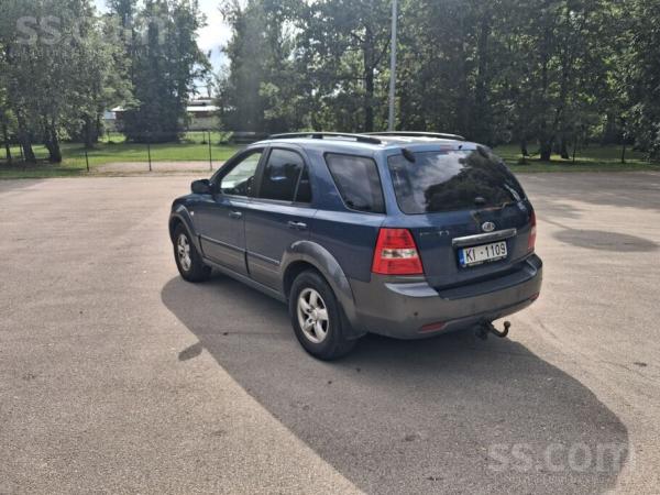 Blue Kia Sorento 2008 in Jurmala, with an engine capacity of 2.50 L and mileage of 223 thousand km for 3000 €, photo 4 on AUTOMOTO.COM.LV