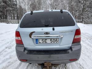 Blue Kia Sorento 2009 in Vilnius, with an engine capacity of 2.50 L and mileage of 272 thousand km for 2770 €, photo 4 on AUTOMOTO.COM.LV