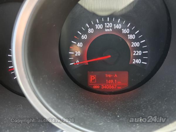 Blue Kia Sorento 2010 in Tartu, with an engine capacity of 2.20 L and mileage of 341 thousand km for 5700 €, photo 9 on AUTOMOTO.COM.LV