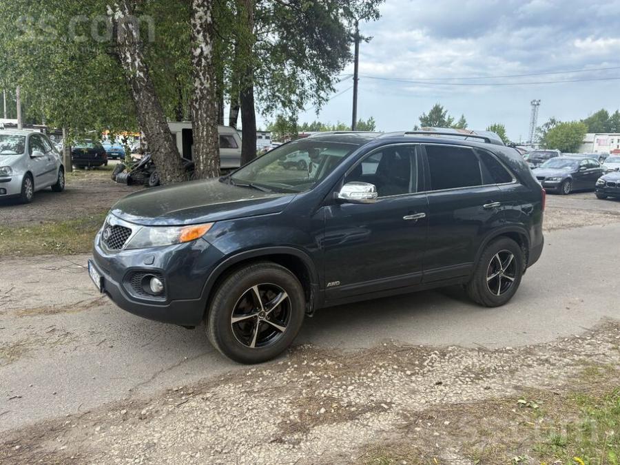 Zils Kia Sorento 2011 Rīga, ar dzinēja tilpumu 2.20 L un nobraukumu 0 tūkst. km par 5990 €, foto 7 vietnē AUTOMOTO.COM.LV
