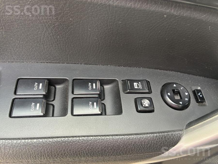 Zils Kia Sorento 2011 Rīga, ar dzinēja tilpumu 2.20 L un nobraukumu 0 tūkst. km par 5990 €, foto 12 vietnē AUTOMOTO.COM.LV