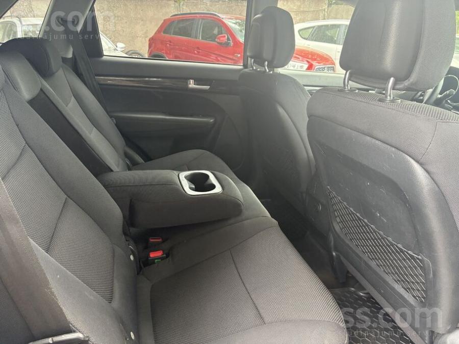 Zils Kia Sorento 2011 Rīga, ar dzinēja tilpumu 2.20 L un nobraukumu 0 tūkst. km par 5990 €, foto 19 vietnē AUTOMOTO.COM.LV