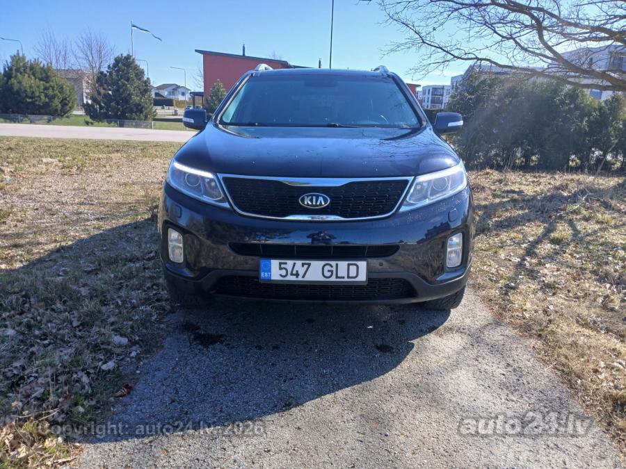 Zils Kia Sorento 2014 Tallina, ar dzinēja tilpumu 2.20 L un nobraukumu 189 tūkst. km par 9999 €, foto 4 vietnē AUTOMOTO.COM.LV