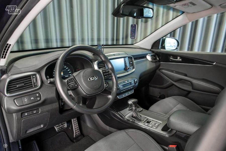 Zils Kia Sorento 2018 Marijampole, ar dzinēja tilpumu 2.20 L un nobraukumu 276 tūkst. km par 15450 €, foto 25 vietnē AUTOMOTO.COM.LV