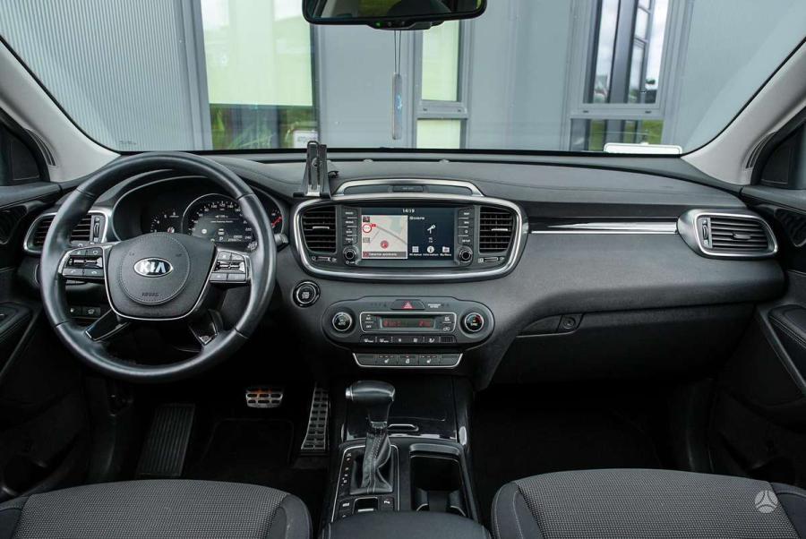 Zils Kia Sorento 2018 Kauņa, ar dzinēja tilpumu 2.20 L un nobraukumu 276 tūkst. km par 14950 €, foto 17 vietnē AUTOMOTO.COM.LV