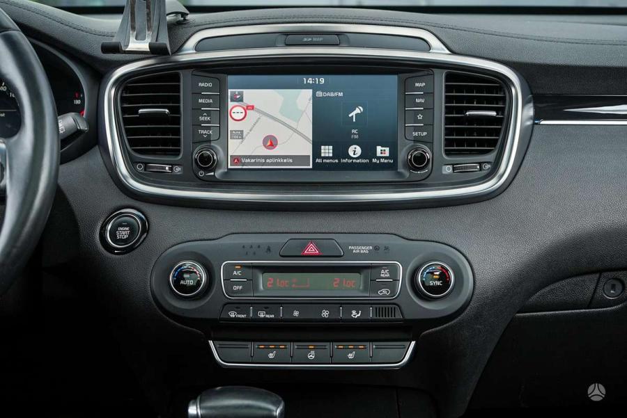 Zils Kia Sorento 2018 Kauņa, ar dzinēja tilpumu 2.20 L un nobraukumu 276 tūkst. km par 14950 €, foto 20 vietnē AUTOMOTO.COM.LV