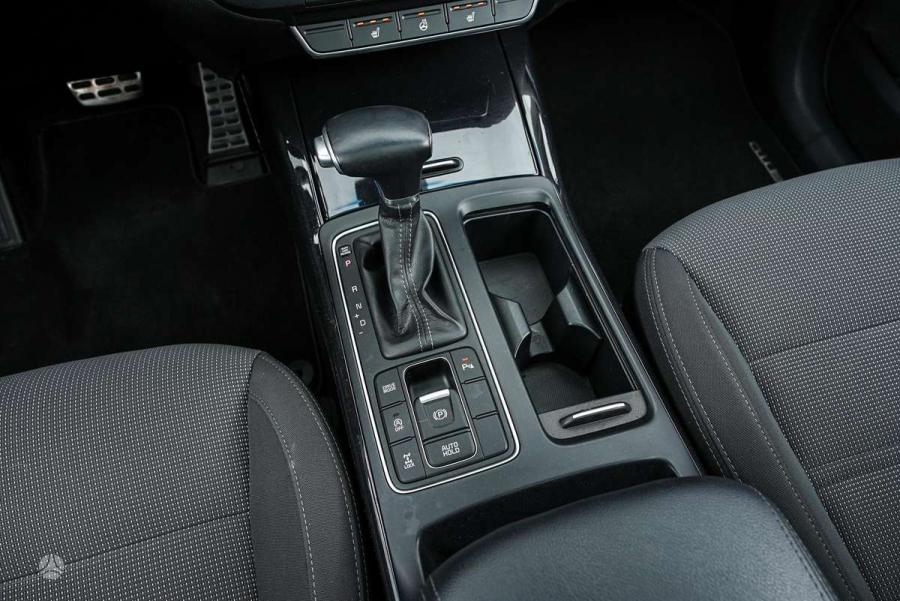 Zils Kia Sorento 2018 Kauņa, ar dzinēja tilpumu 2.20 L un nobraukumu 276 tūkst. km par 14950 €, foto 23 vietnē AUTOMOTO.COM.LV