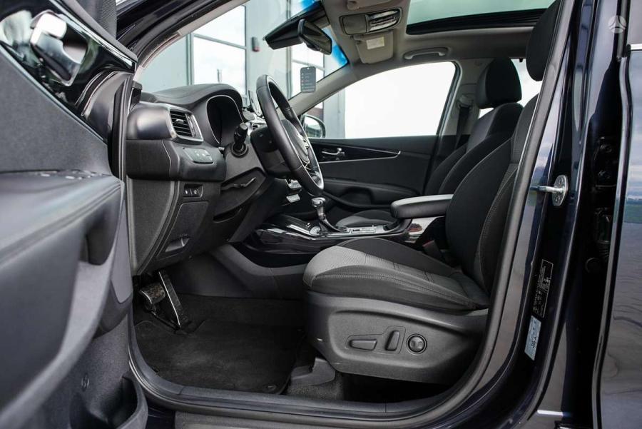 Zils Kia Sorento 2018 Kauņa, ar dzinēja tilpumu 2.20 L un nobraukumu 276 tūkst. km par 14950 €, foto 30 vietnē AUTOMOTO.COM.LV