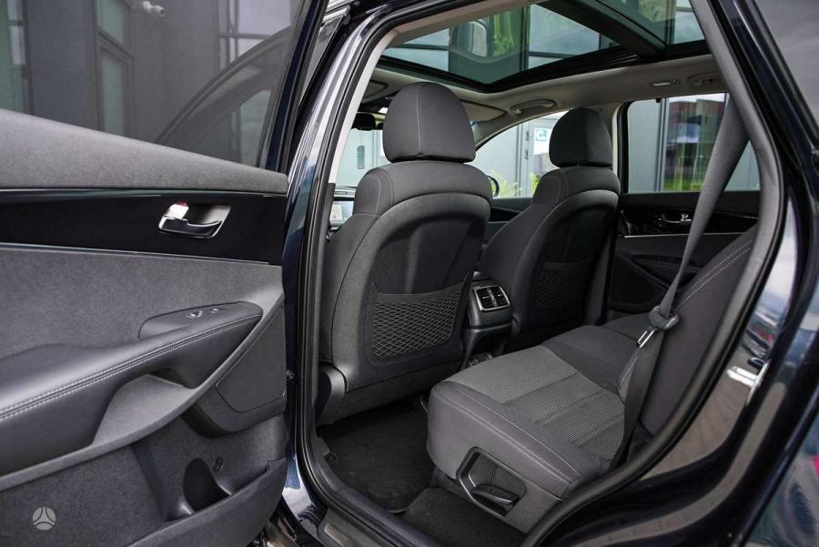 Zils Kia Sorento 2018 Kauņa, ar dzinēja tilpumu 2.20 L un nobraukumu 276 tūkst. km par 14950 €, foto 35 vietnē AUTOMOTO.COM.LV