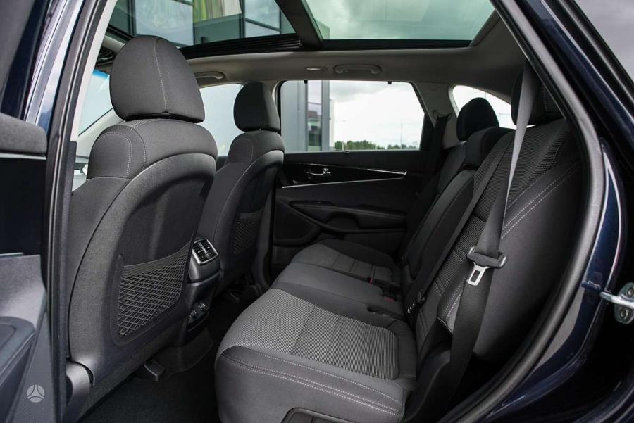 Zils Kia Sorento 2018 Kauņa, ar dzinēja tilpumu 2.20 L un nobraukumu 276 tūkst. km par 14950 €, foto 36 vietnē AUTOMOTO.COM.LV