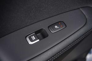 Zils Kia Sorento 2018 Kauņa, ar dzinēja tilpumu 2.20 L un nobraukumu 276 tūkst. km par 14950 €, foto 37 vietnē AUTOMOTO.COM.LV