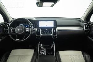 Blue Kia Sorento 2021 in Tallinn, with an engine capacity of 2.20 L and mileage of 172 thousand km for 26999 €, photo 16 on AUTOMOTO.COM.LV