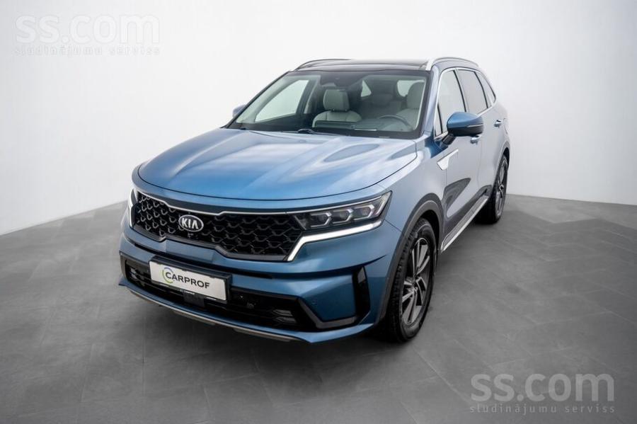 Blue Kia Sorento 2021 in Tallinn, with an engine capacity of 2.20 L and mileage of 172 thousand km for 26999 €, photo 1 on AUTOMOTO.COM.LV