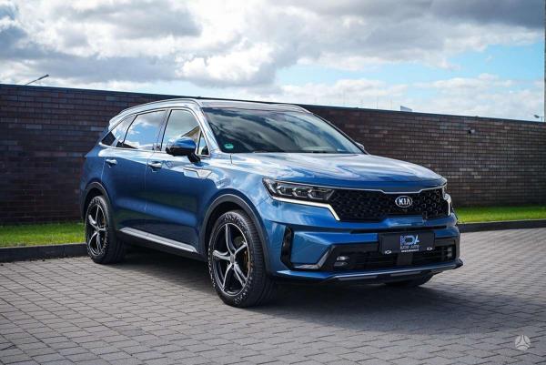 Blue Kia Sorento 2021 in Marijampole, with an engine capacity of 2.15 L and mileage of 151 thousand km for 28450 €, photo 1 on AUTOMOTO.COM.LV