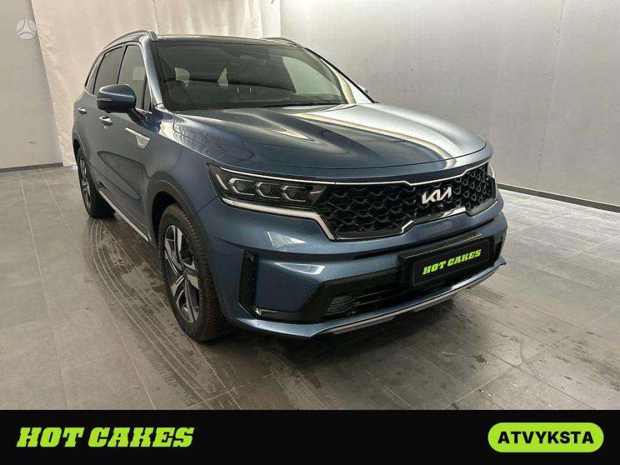 Blue Kia Sorento 2022 in Vilnius, with an engine capacity of 1.60 L and mileage of 101 thousand km for 29990 €, photo 3 on AUTOMOTO.COM.LV
