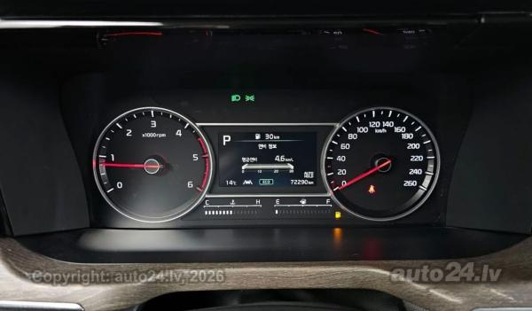 Blue Kia Sorento 2022 in Tallinn, with an engine capacity of 2.20 L and mileage of 72 thousand km for 30880 €, photo 7 on AUTOMOTO.COM.LV