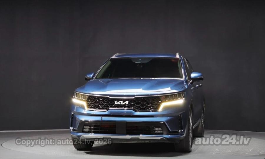 Blue Kia Sorento 2022 in Tallinn, with an engine capacity of 2.20 L and mileage of 72 thousand km for 30880 €, photo 13 on AUTOMOTO.COM.LV