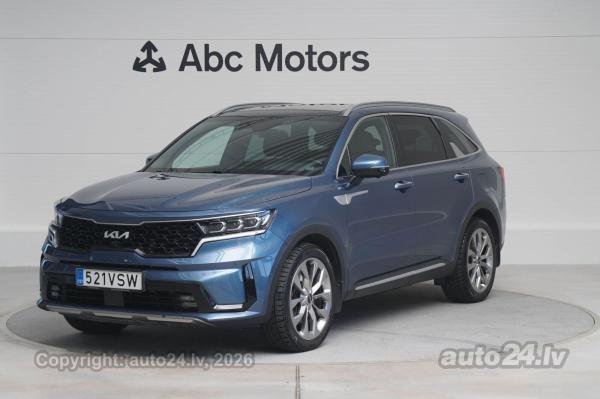Blue Kia Sorento 2023 in Tallinn, with an engine capacity of 2.20 L and mileage of 95 thousand km for 38990 €, photo 1 on AUTOMOTO.COM.LV