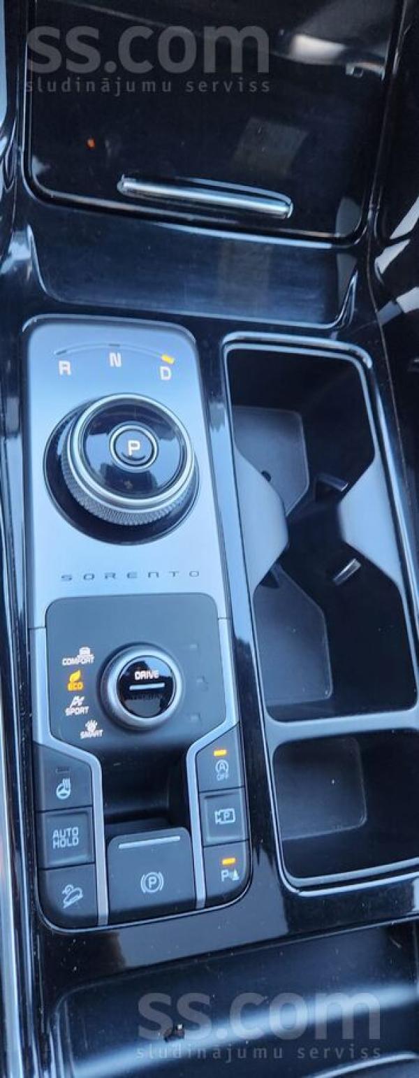 Zils Kia Sorento 2023 Rīga, ar dzinēja tilpumu 2.20 L un nobraukumu 85 tūkst. km par 42700 €, foto 10 vietnē AUTOMOTO.COM.LV