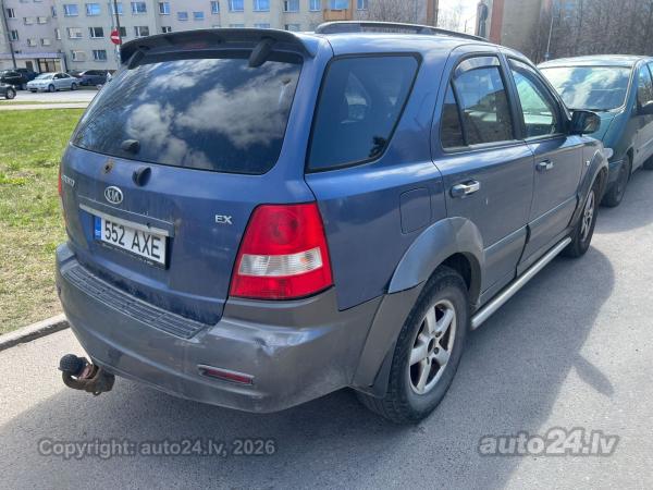 Blue Kia Sorento 2006 in Tallinn, with an engine capacity of 2.50 L and mileage of 267 thousand km for 1999 €, photo 3 on AUTOMOTO.COM.LV